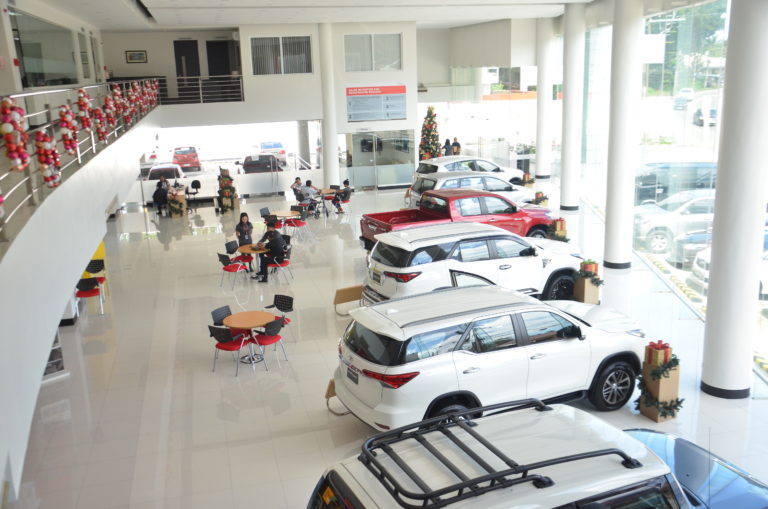 Showroom – TOYOTA AKLAN INC.